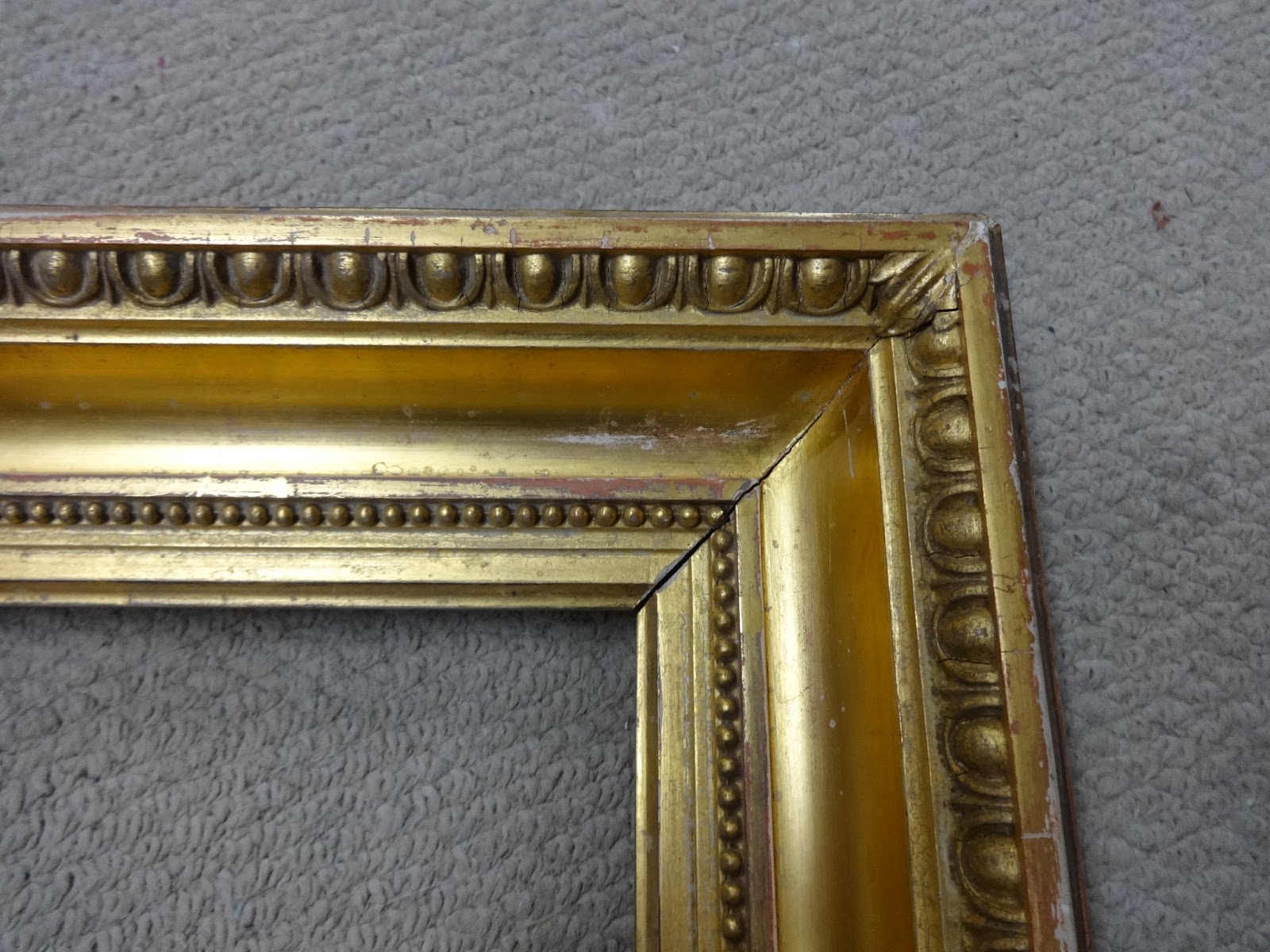 Framemaker: Antique Neoclassical Frame