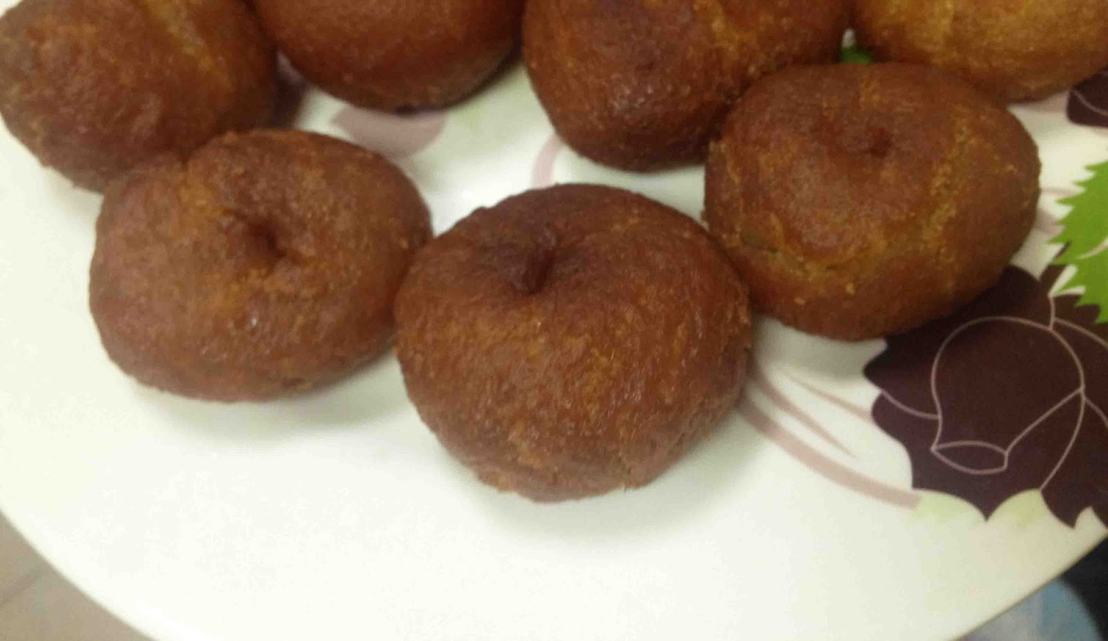MALABAR NEY VADA RECIPE - INDIAN SWEETS / YUMMY DESSERTS