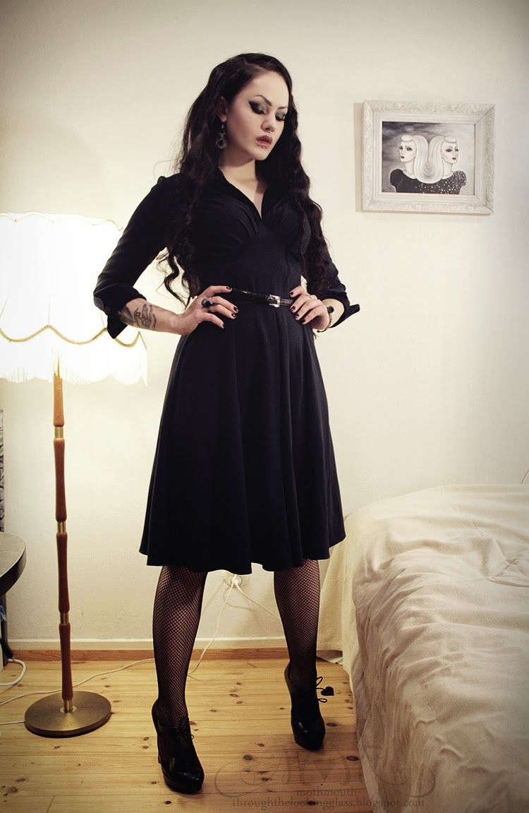 Madame Macabre: Looks Inspiradores: más Corporate Goth.