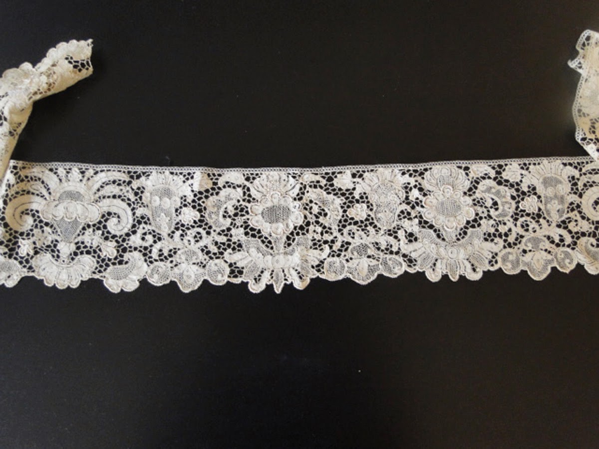 Buyer & Seller of Antique Lace, Fine Linens, Vintage Clothing, Haute ...