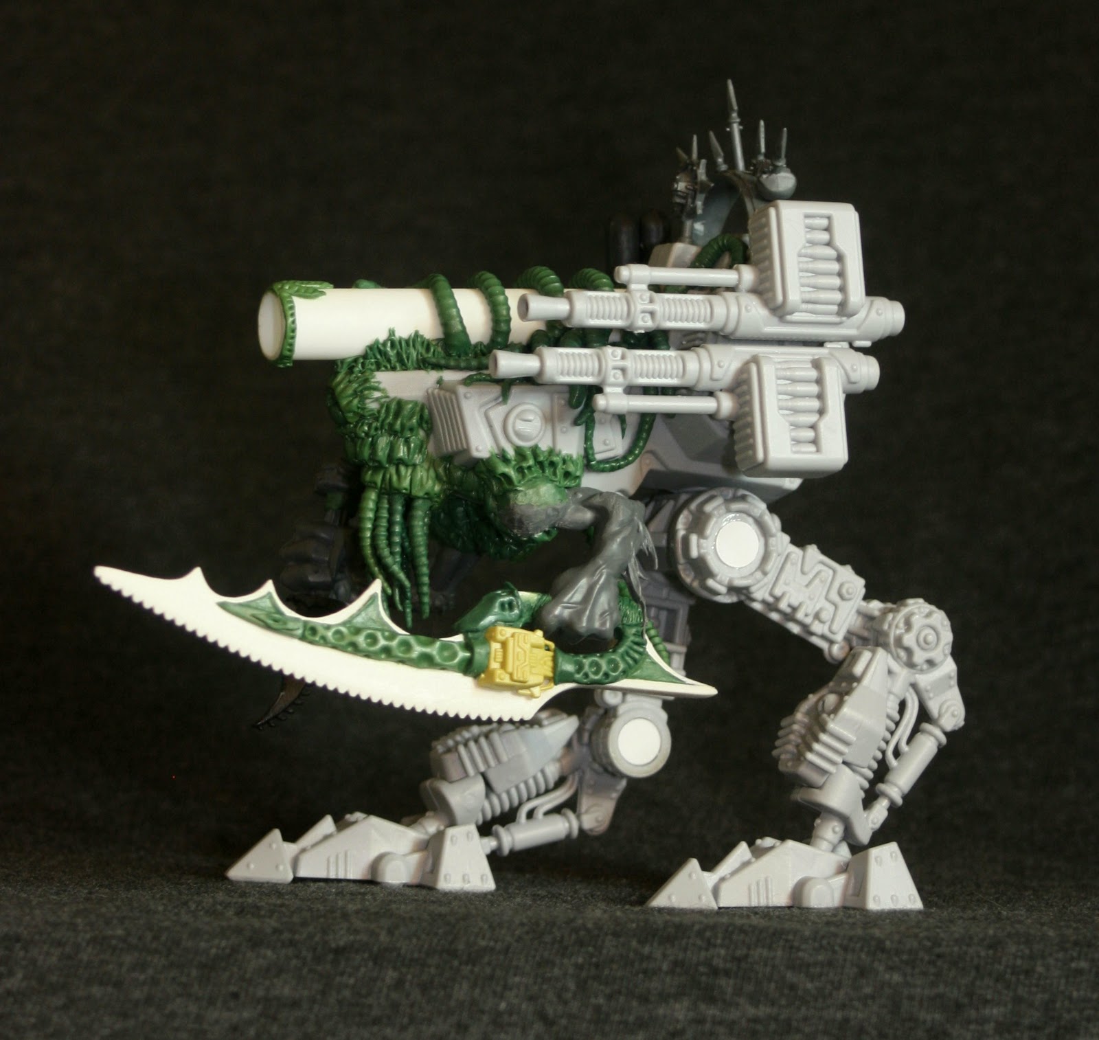 Green Stuff Industries: Plastic Knives into Giant Scary Swords