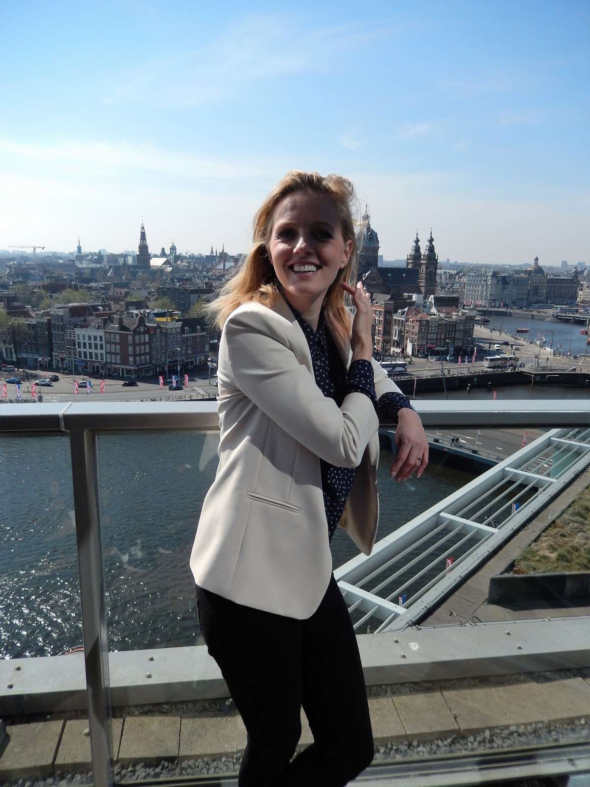 Thrillerlezersblog: Wat leest Leonie Ter Braak?