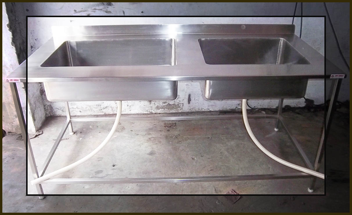 SS Clean Room Furniture, Clean room Equipment: SS Clean Room Furniture