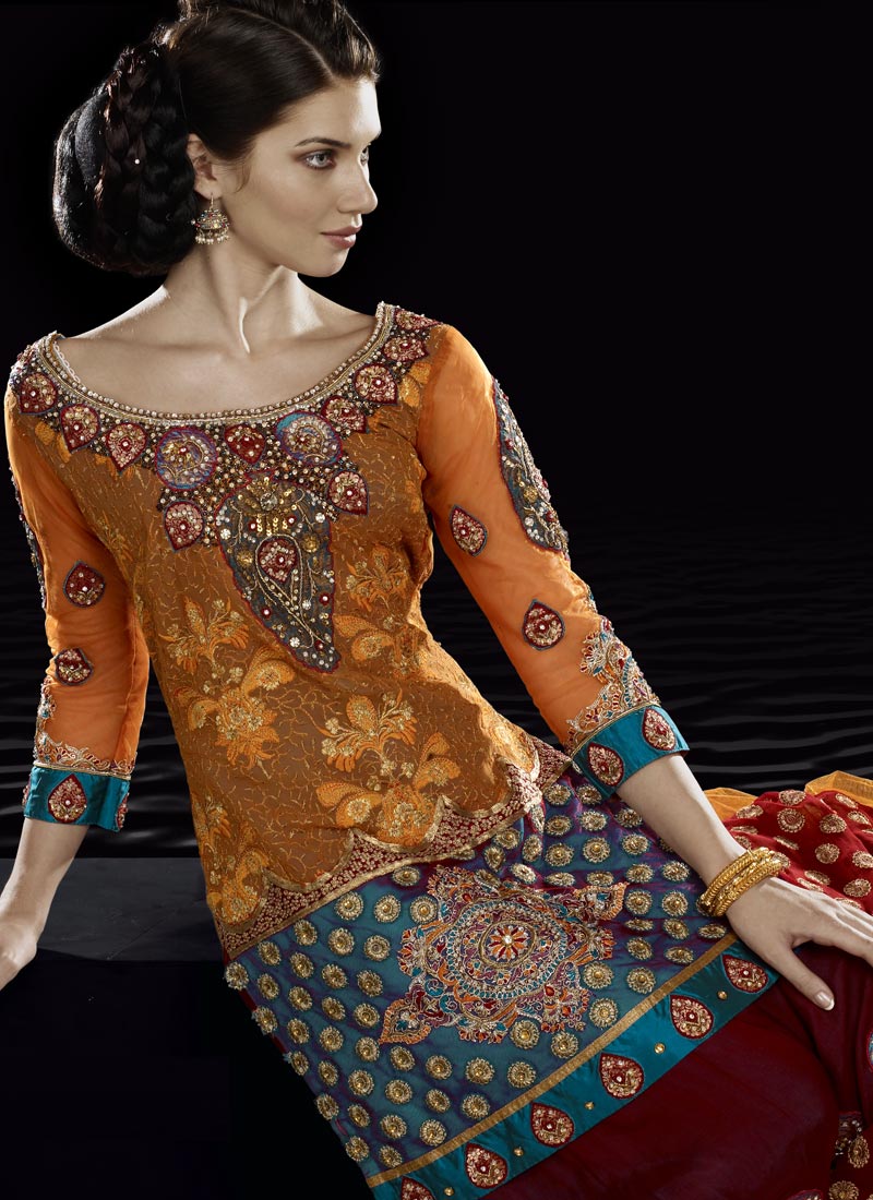 Naina Beauty Parlor: Pakistan Dresses