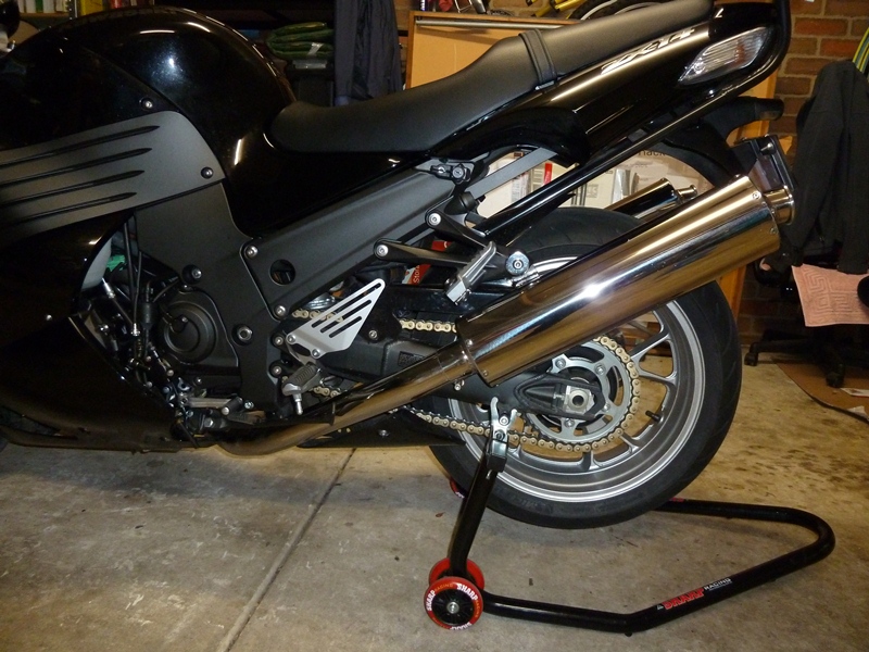 TarSnakes: Megacycle slip ons