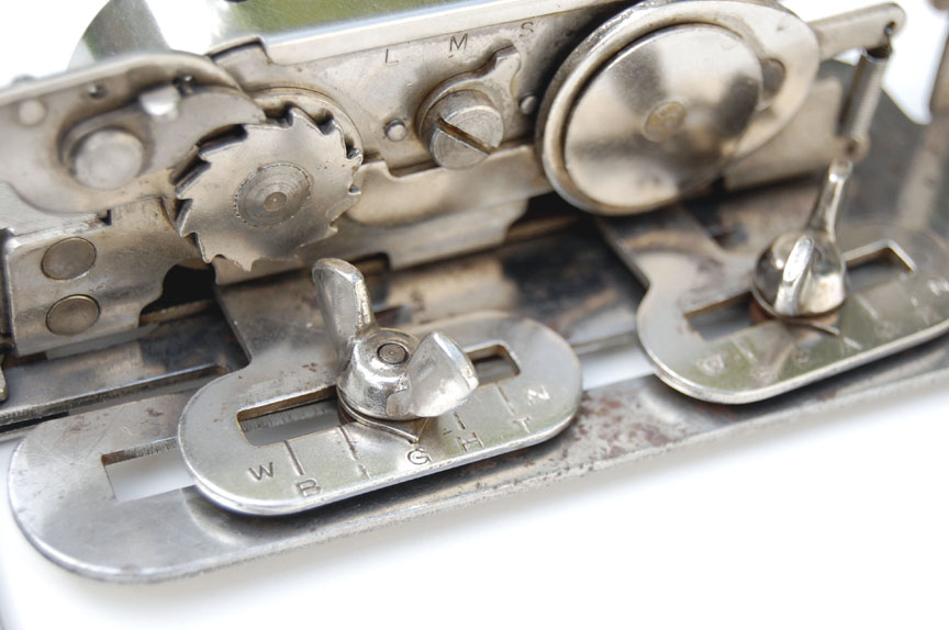 Sewing in the good old days: "Automatic Buttonholers"