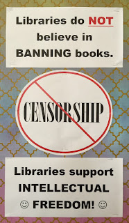 Smells Like Library: BULLETIN BOARDS & DISPLAY : Banned Books Week 2015!