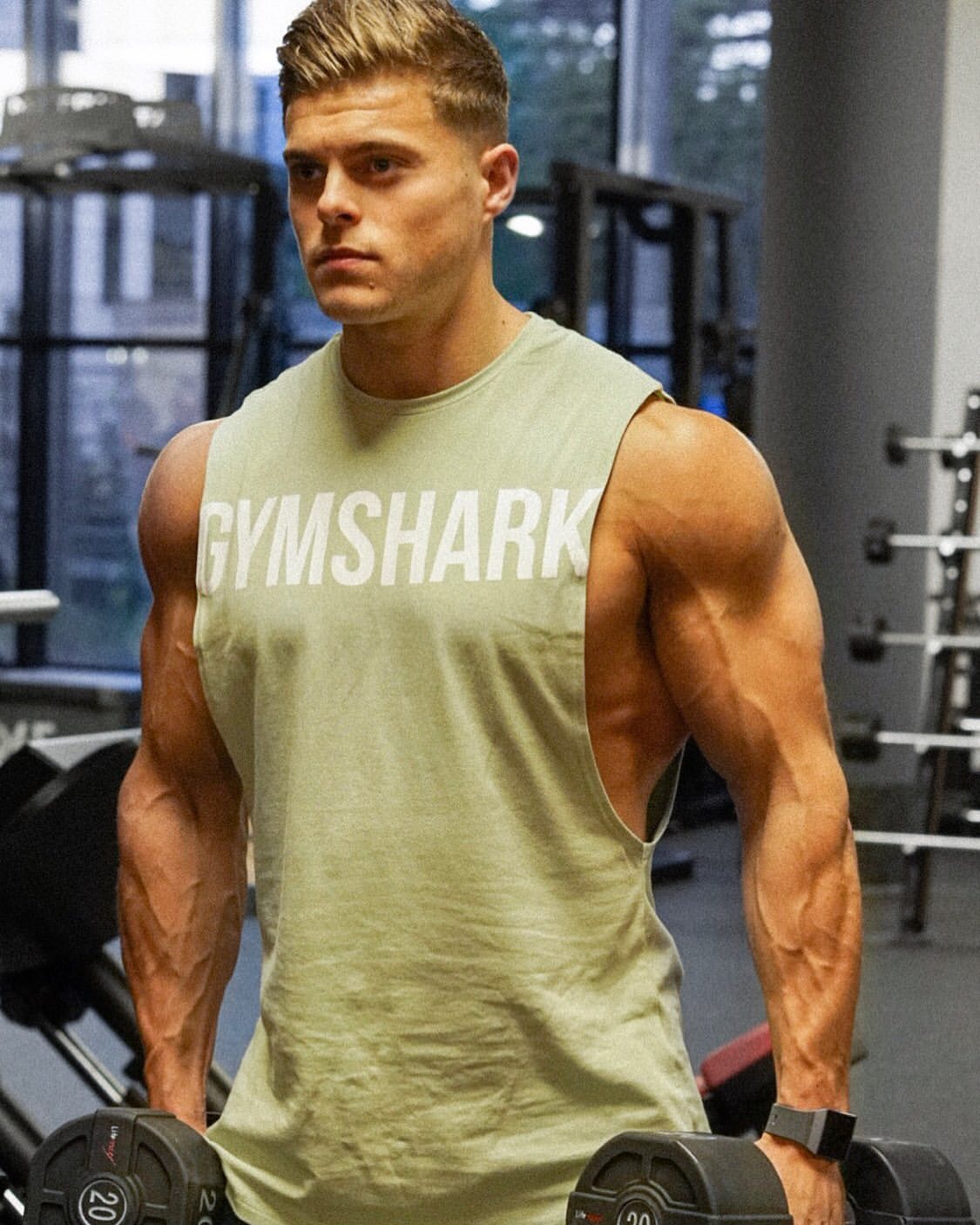 the beauty of male muscle: Richard