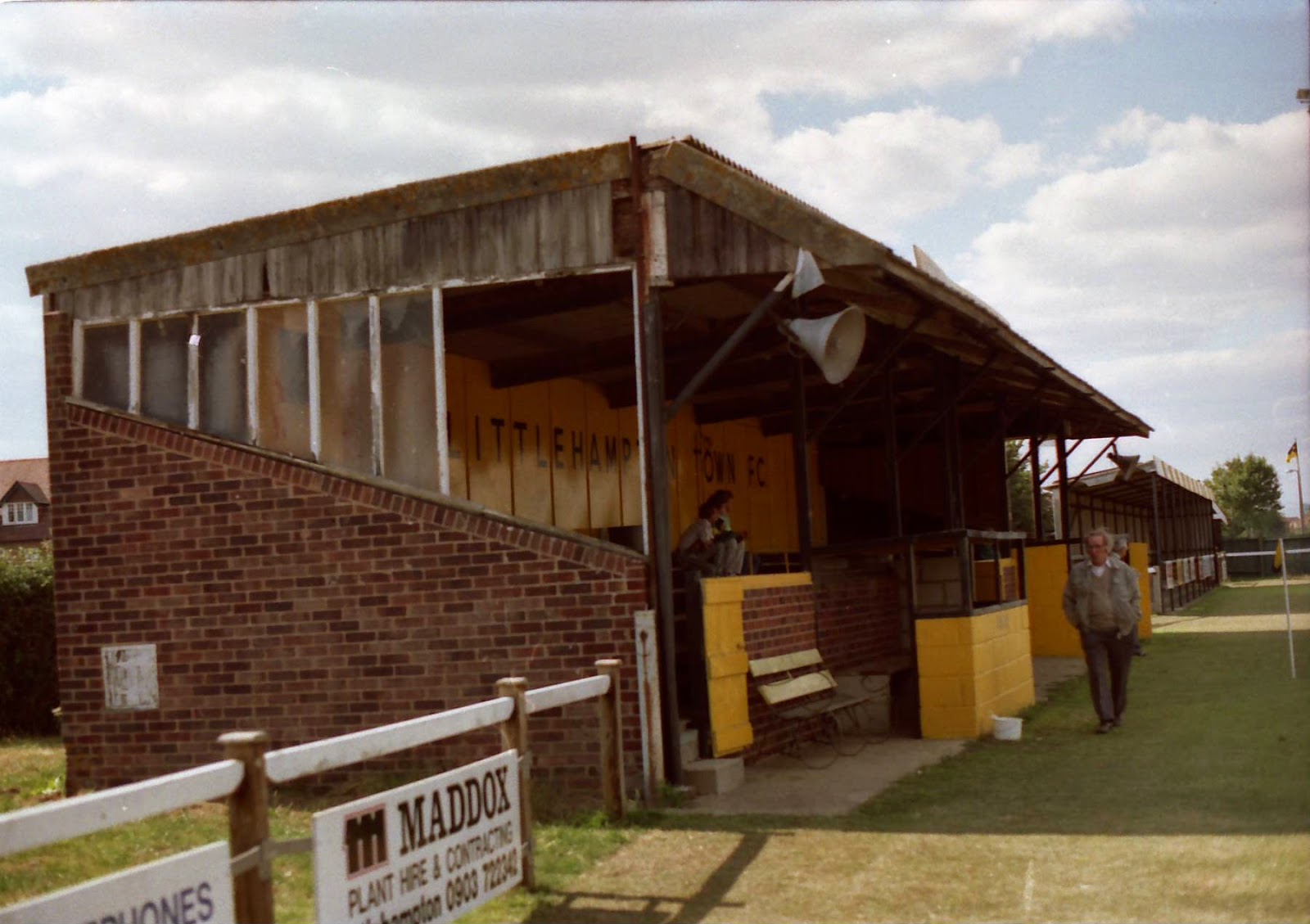 Chorley02: Littlehampton Town V Calne Town, FA Cup, 2nd September 1989 ...