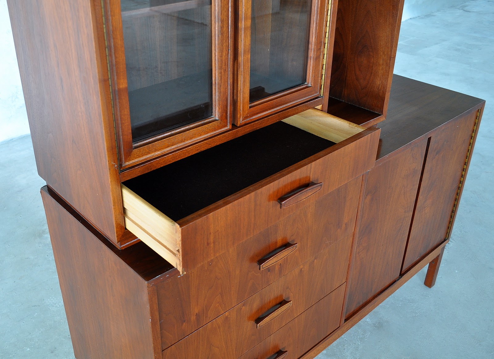 SELECT MODERN: Mid Century Modern Credenza, Hutch, Sideboard, Server ... SELECT MODERN: Mid Century Modern Credenza, Hutch, Sideboard, Server ...