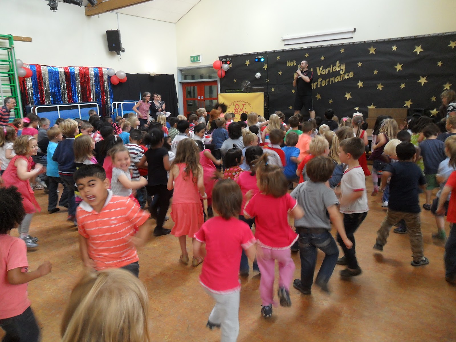 Begbrook Primary School Year 1: Disco!