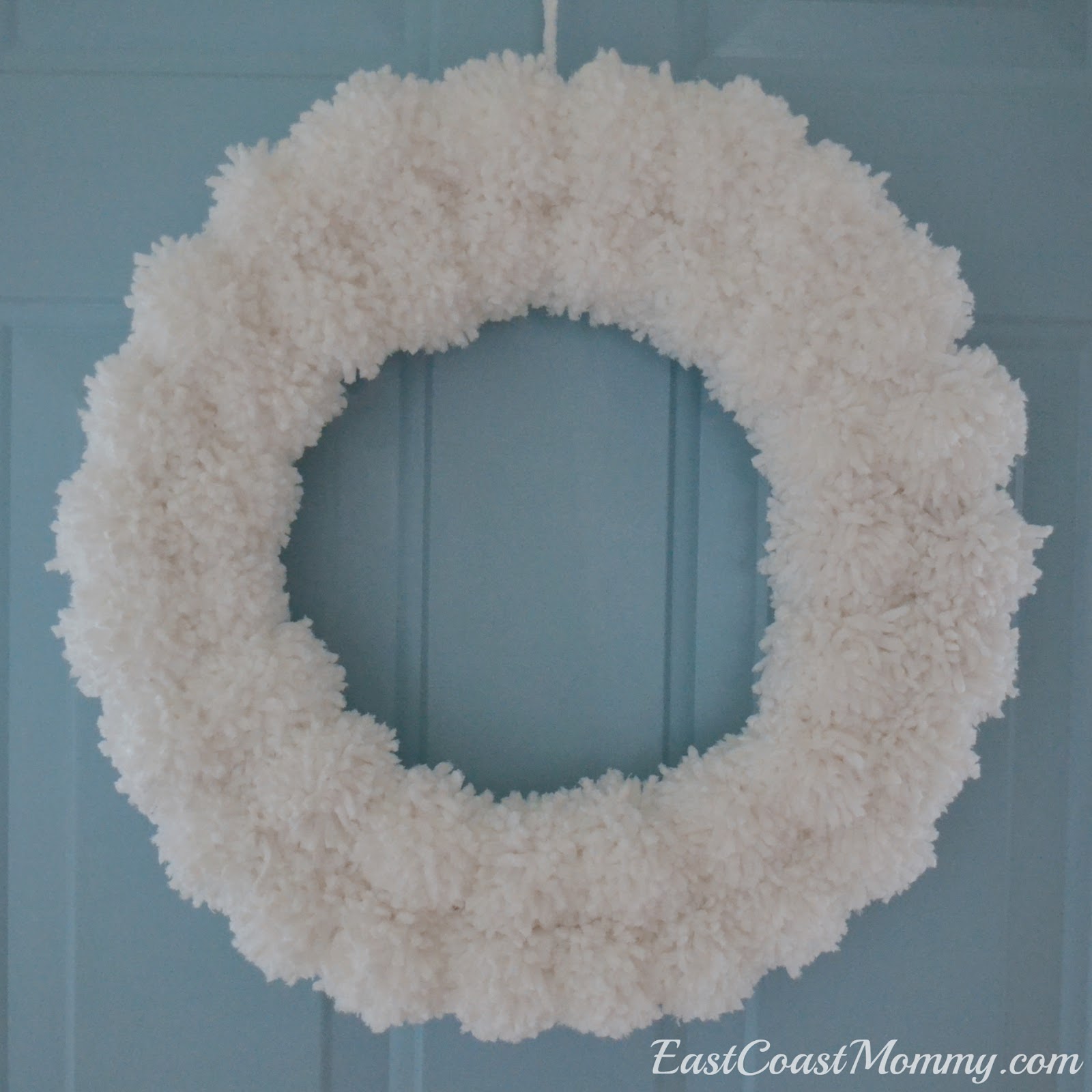 East Coast Mommy: DIY Pom Pom Winter Wreath