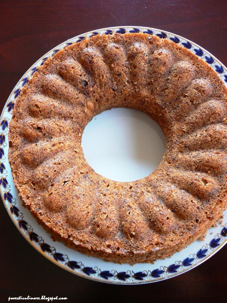 Chec cu alune,ciocolata si mere