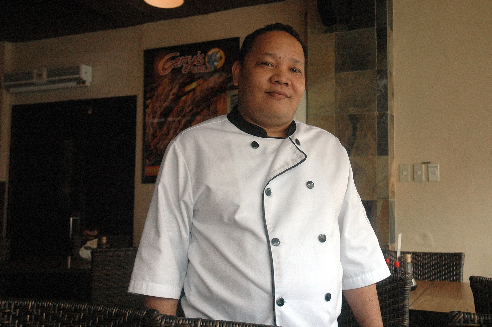 DUDE FOR FOOD: An All Seafood Lunch at Gerry's Grill