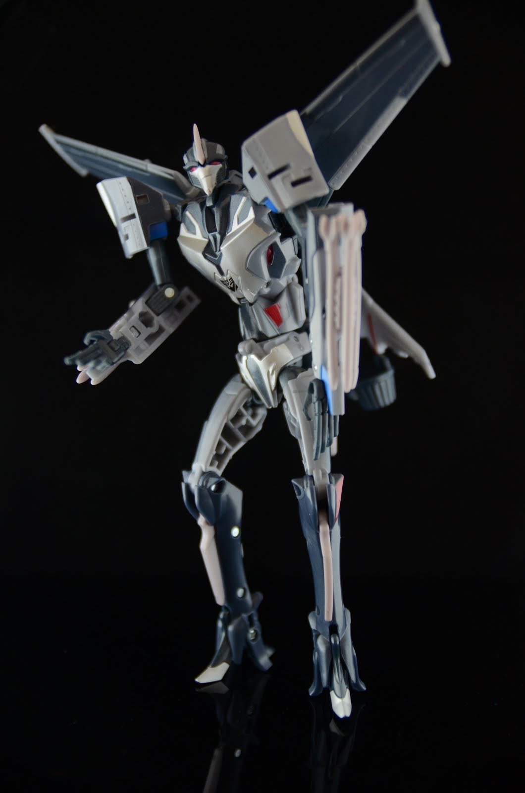 The Cave Collection: Transformers Prime Starscream