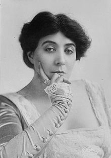 EL ZENOBITA: La mujer y el monstruo, crítica de serie B