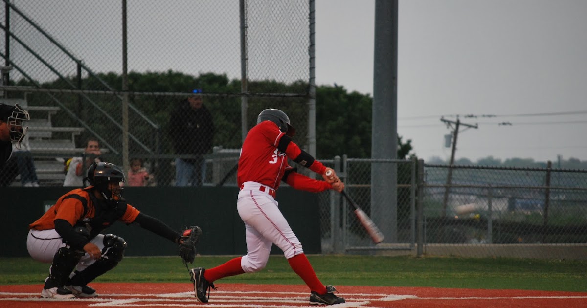 Terrell Daily Photo: Tigers get first District win