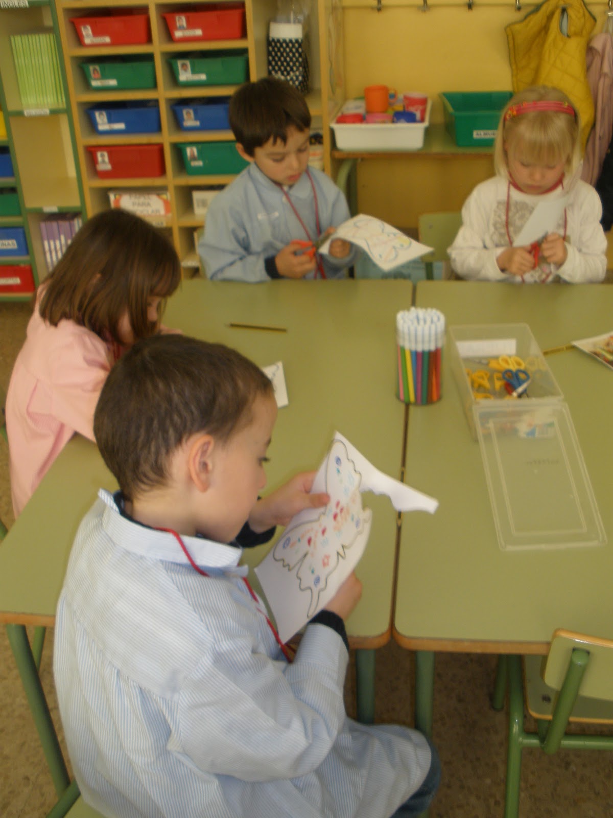 Mis Queridos Peques: RINCONES DE RECICLAJE
