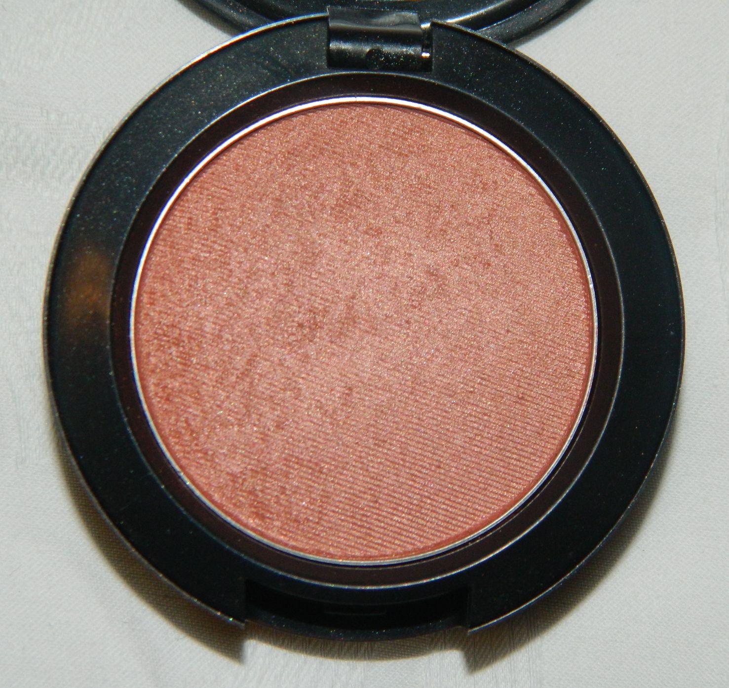Blush Tree: MAC Blushes: Blunt and Margin Review, Swatches and Look