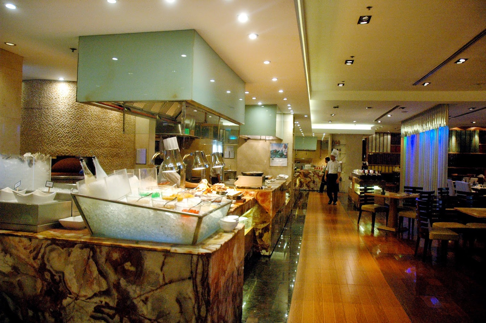 DUDE FOR FOOD: Make it Brunch at Marriott Cafe