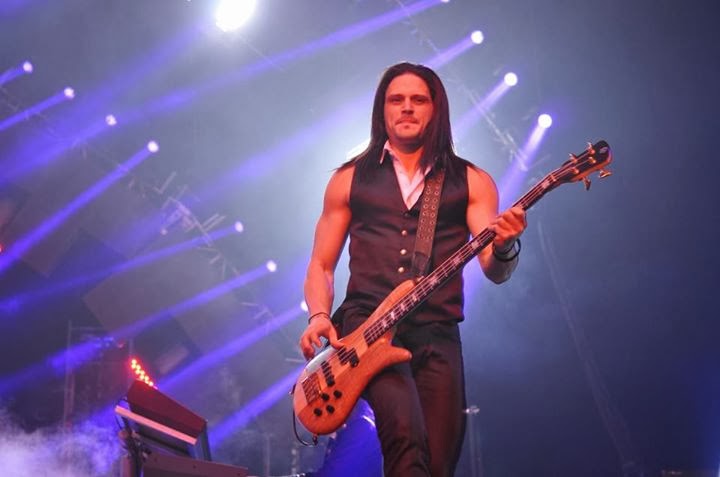 Music and Art Interviews by Dan Roth: A Conversation With David Z