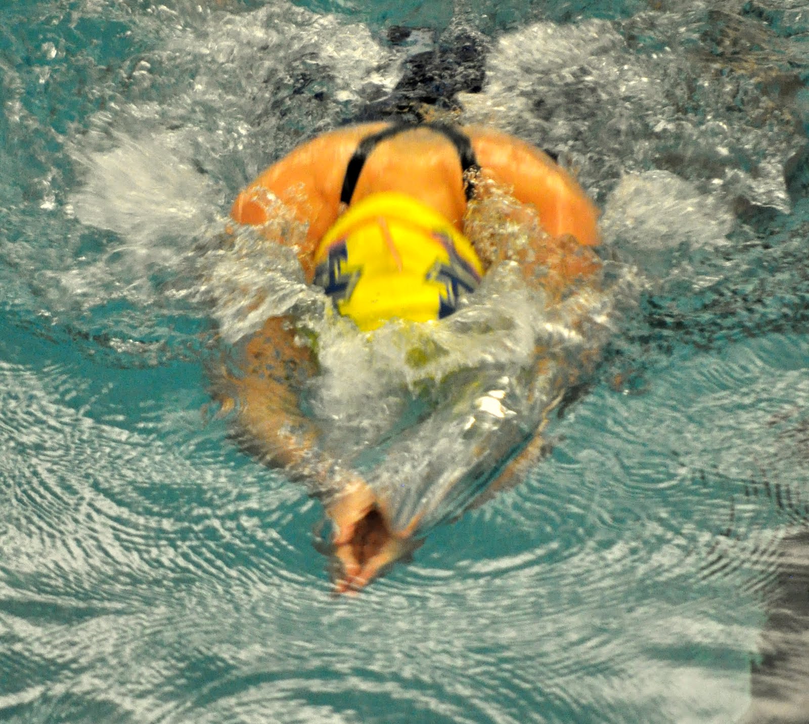 The Maires Family: Ellie the Super Swimmer!