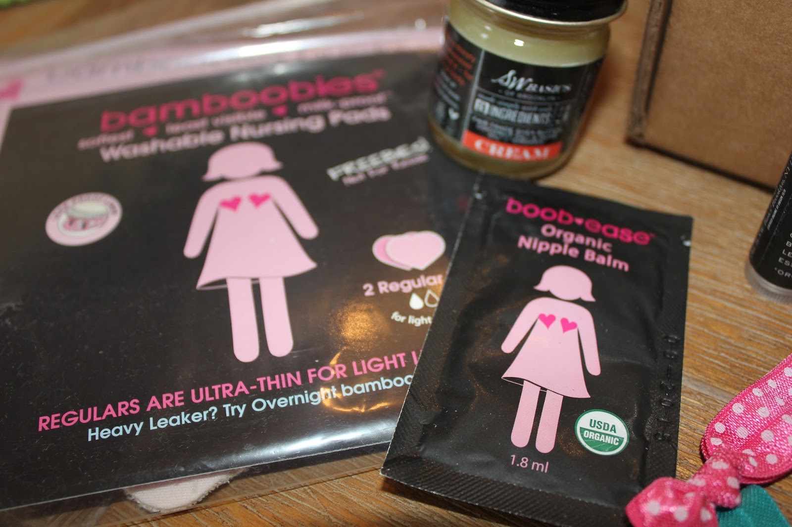 HelloFlo Postpartum Kit • The Naptime Reviewer