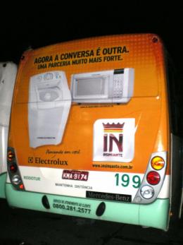 Portfólio Paulo Pinto: Bus Door - Ação cooperada com Electrolux