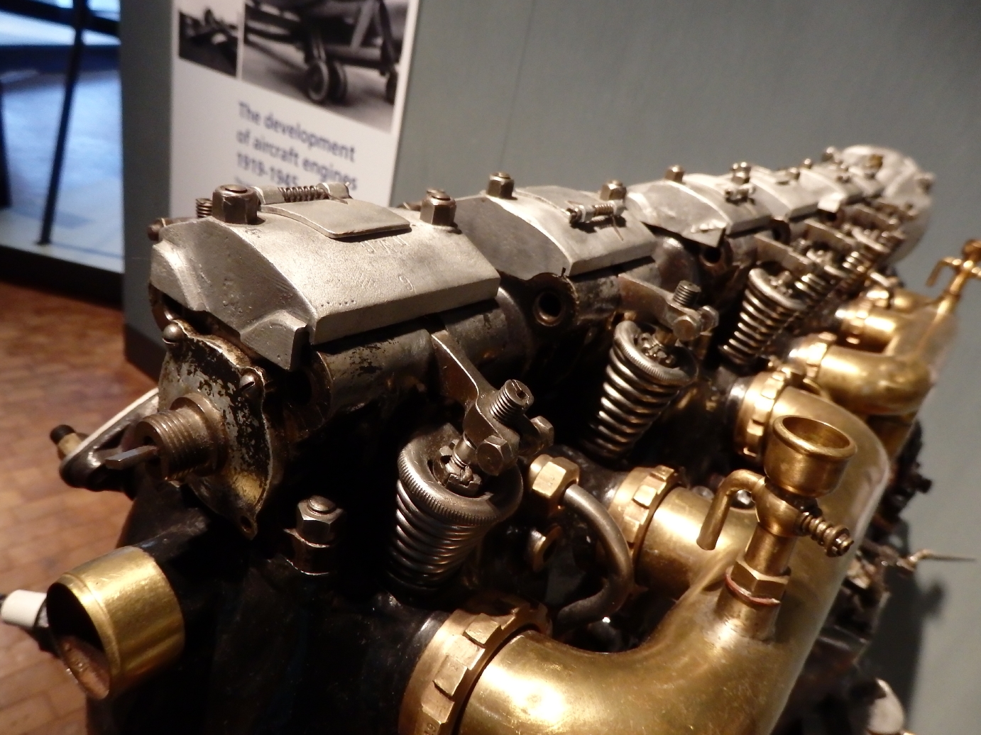 Alma de herrero: Motor de aviación Daimler DII