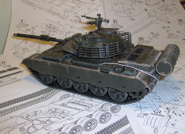 Gulumik Military Models: Type 59D with reactive Armour 1/35 Trumpeter