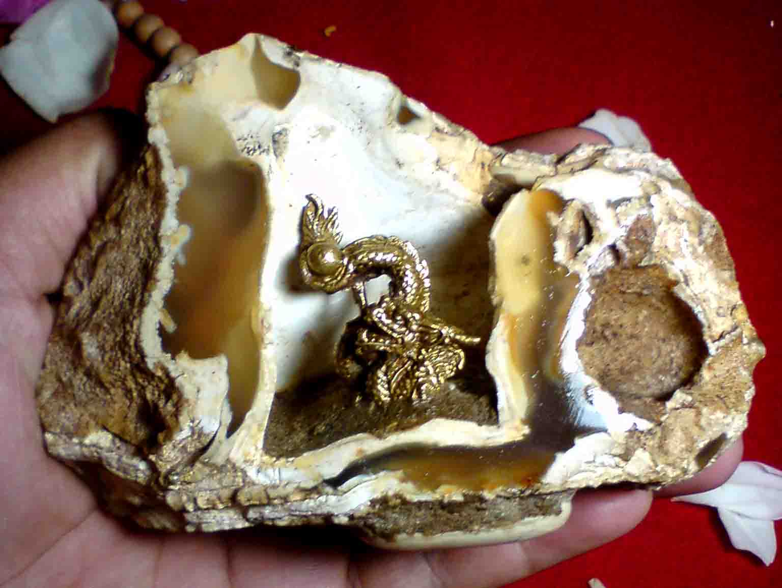 PUSAKA NAGA SEMEDI ~ PUSAKA GUNUNG JATI