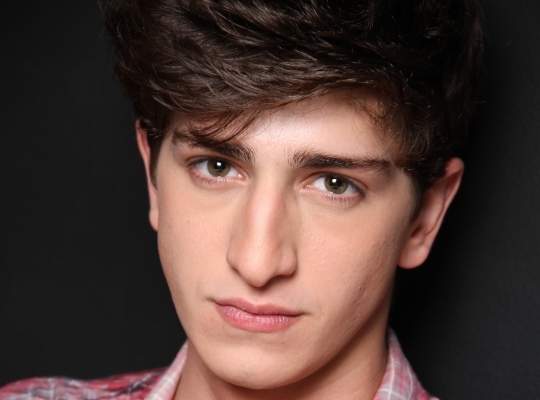 O Belo do Sábado: Johnny Massaro