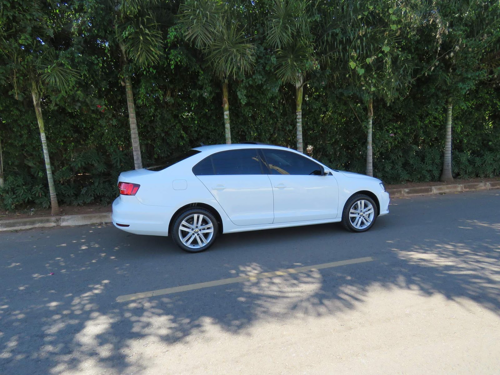 VW Jetta Highline 2.0 TSI 2017: vídeo, preço - avaliação