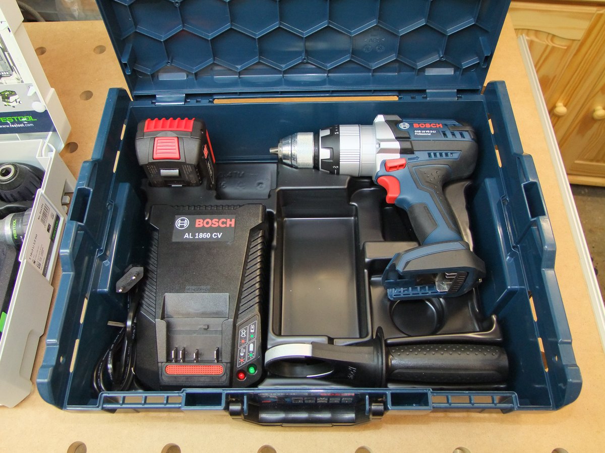 Michas Holzblog: Werkzeugvorstellung - Bosch (Blau) GSB 18 VE-2-LI