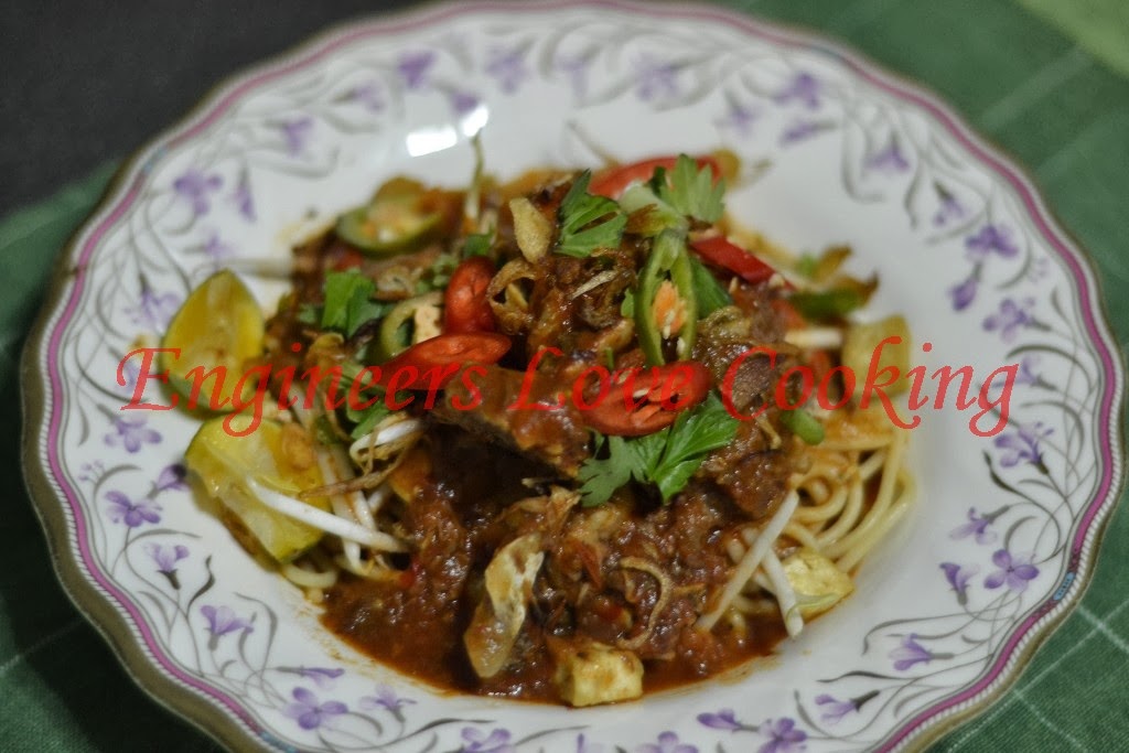 Engineers Love Cooking: MEE KUAH MERAH TULANG / BONE IN RED SAUCE NOODLE