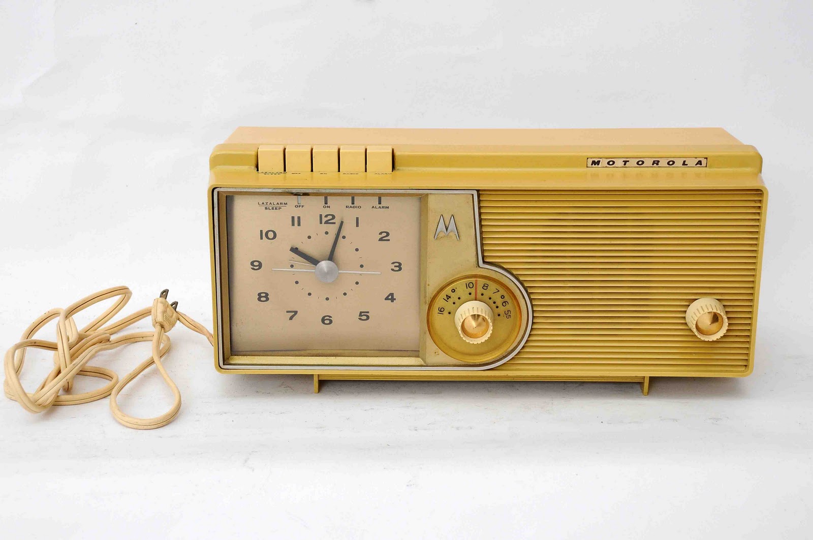 Old Vintage Gallery: Vintage Motorola Tube AM Radio C5S with Alarm ...