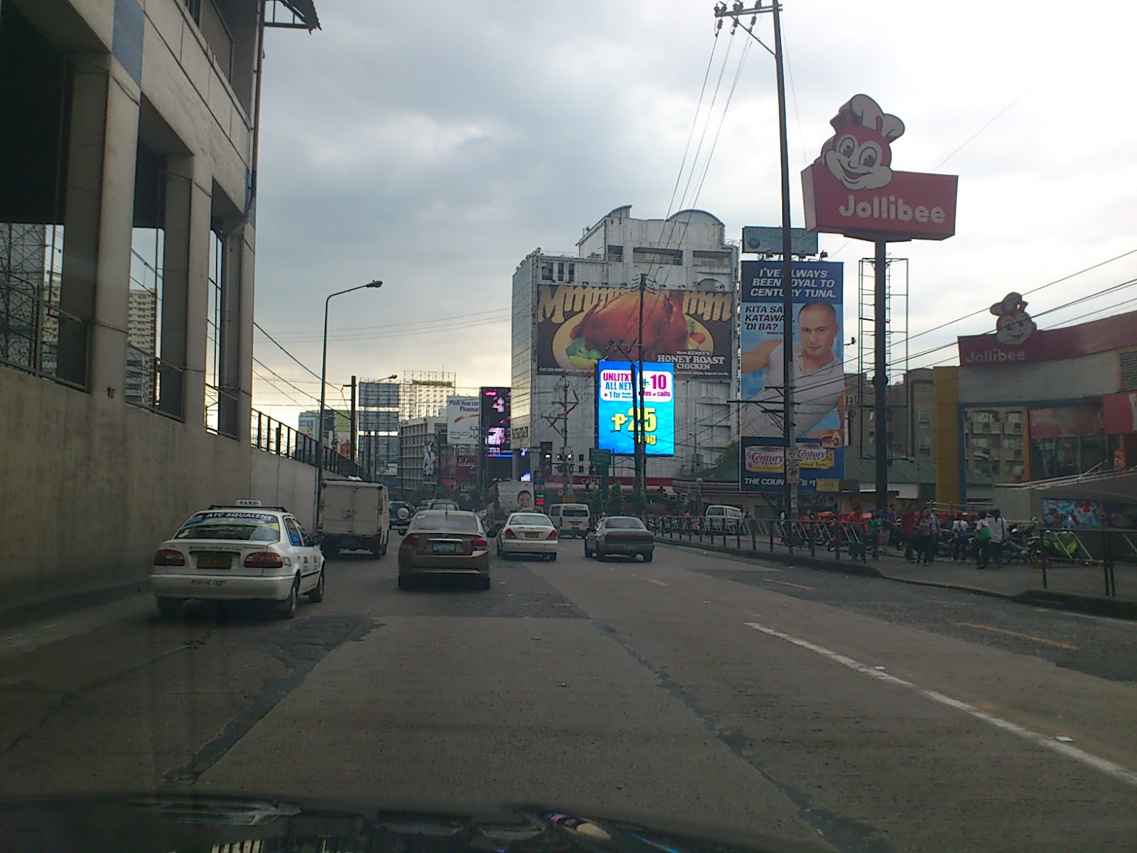 Billboard In EDSA (MRT Ads)