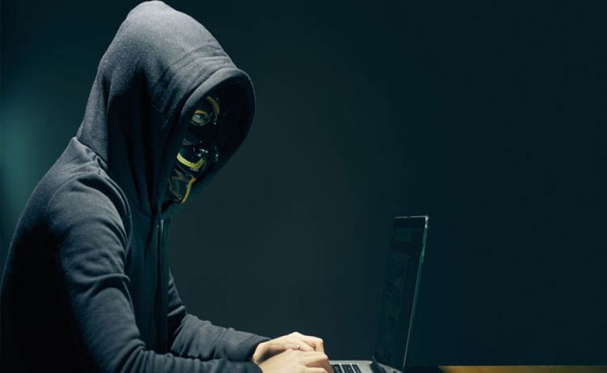 Police Arrested Two Hackers for Hijacking 700,000 Online Accounts ...