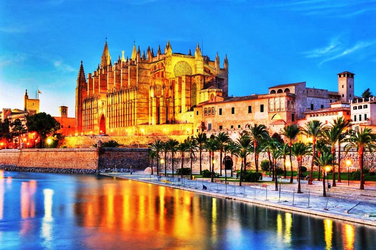Cathedral of Palma In Spain ~ Luxury Places