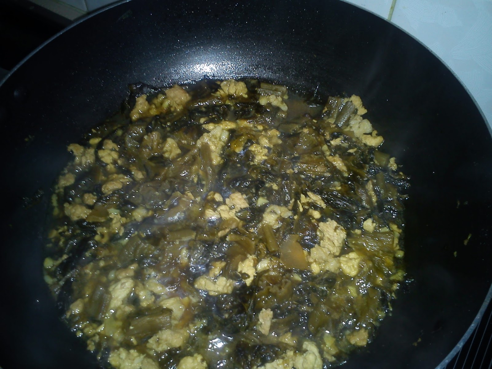 Cooking Pleasure: BRAISED TAUPOK WITH MEI CAI