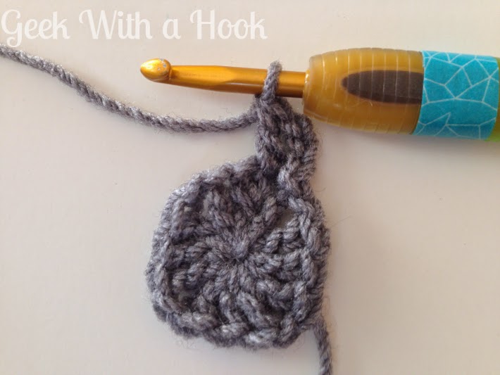 Geek With a Hook: Solid Granny Square Pattern for Pixel Crochet (Right ...