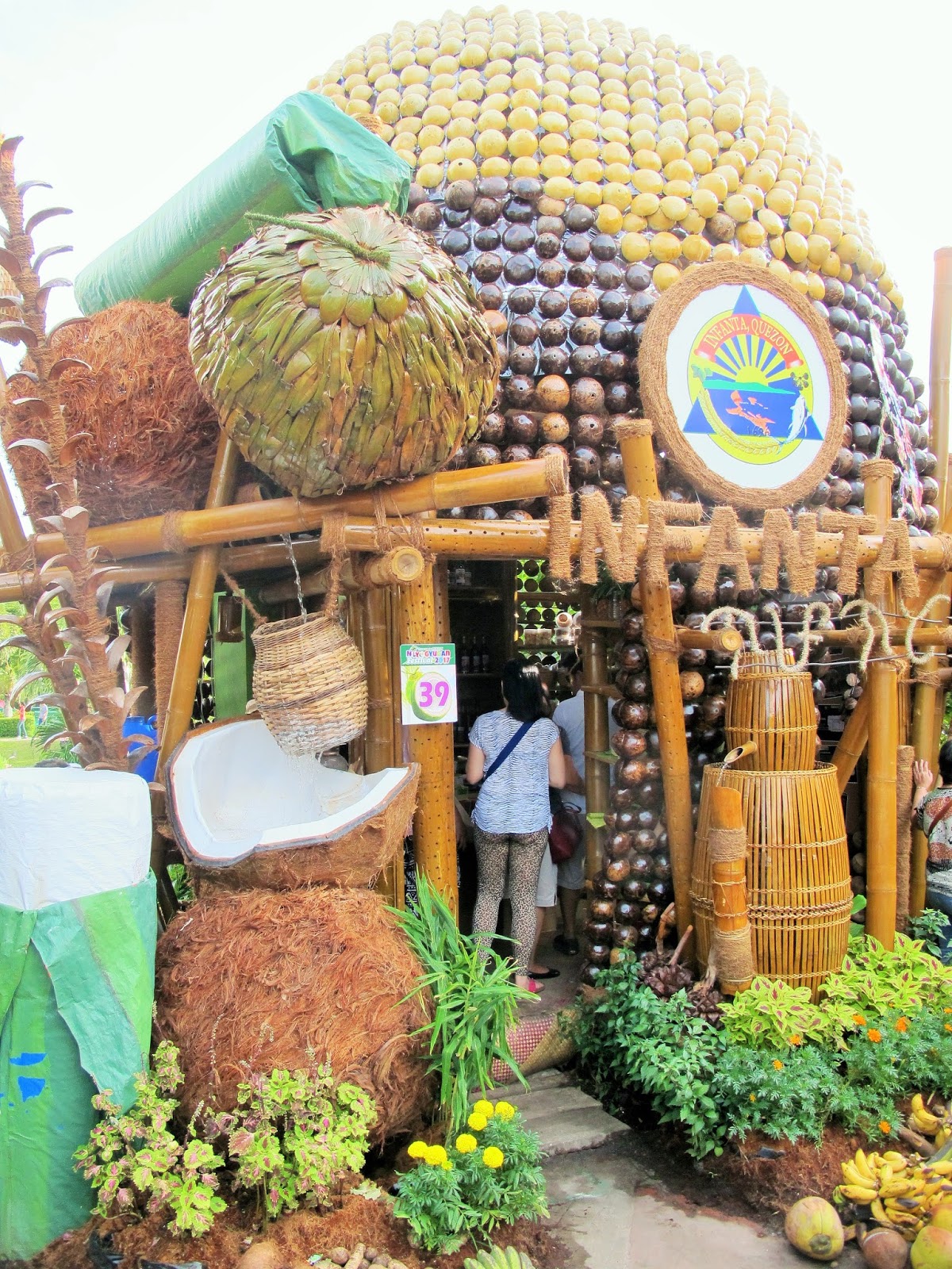 Gridcrosser: Coconut Creativity: Spectacles and Festivity at Quezon’s ...