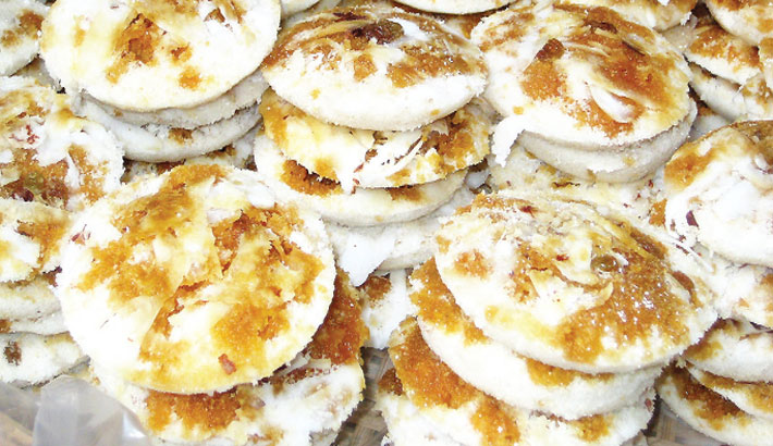 Bangladeshi Traditional Food Part-1:Vapa Pitha (Streamed Pitha ...