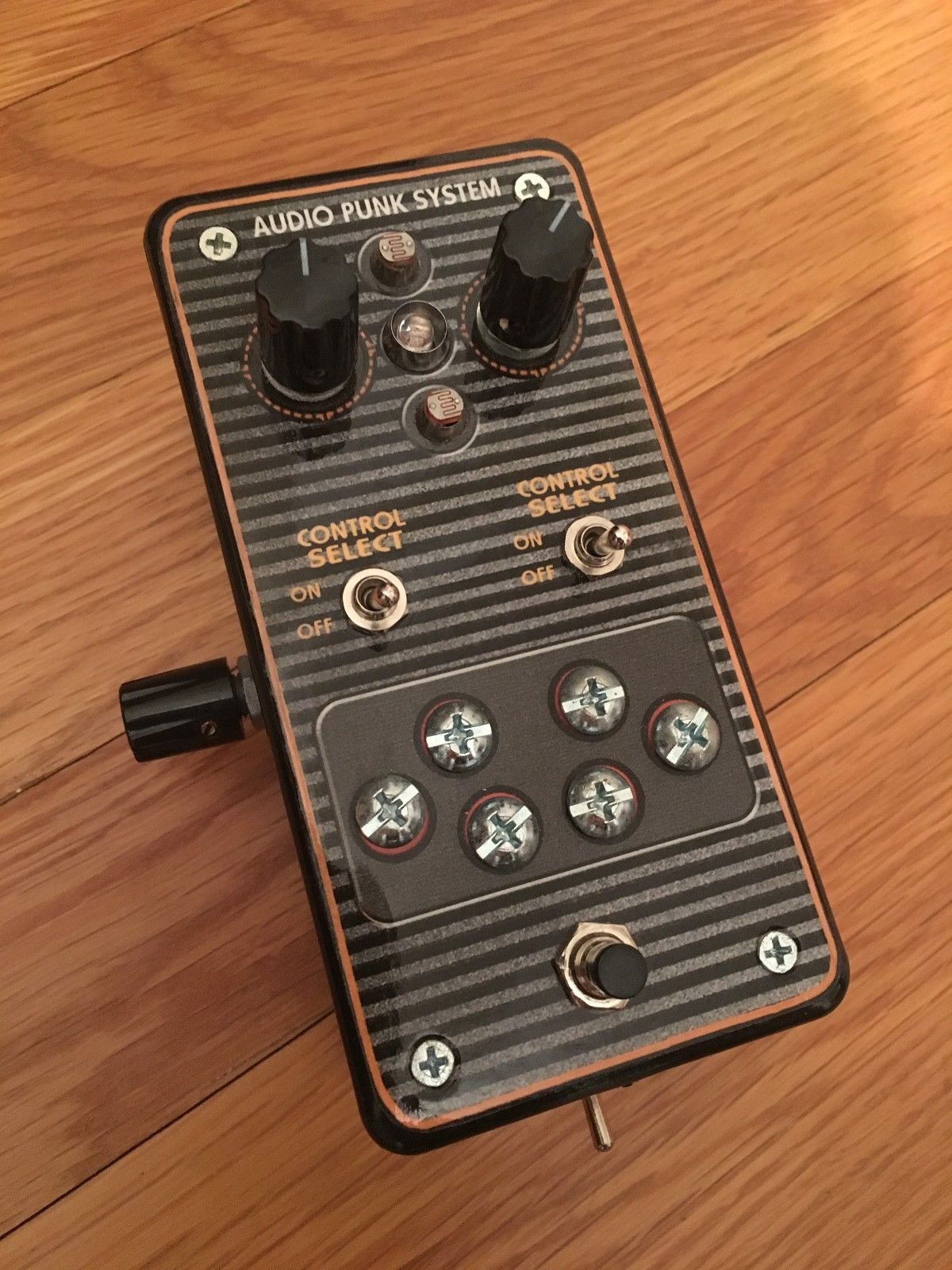 MATRIXSYNTH: Dr. Blankenstein's APC 2600 Atari Punk Console