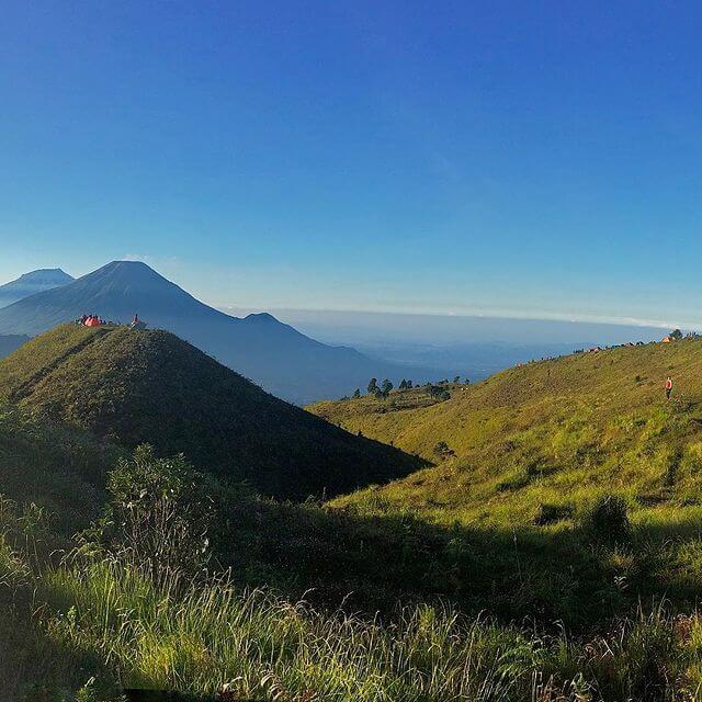 Selain Sunrise, 6 Spot Foto Di Gunung Prau Ini Gak Kalah Indah Loh