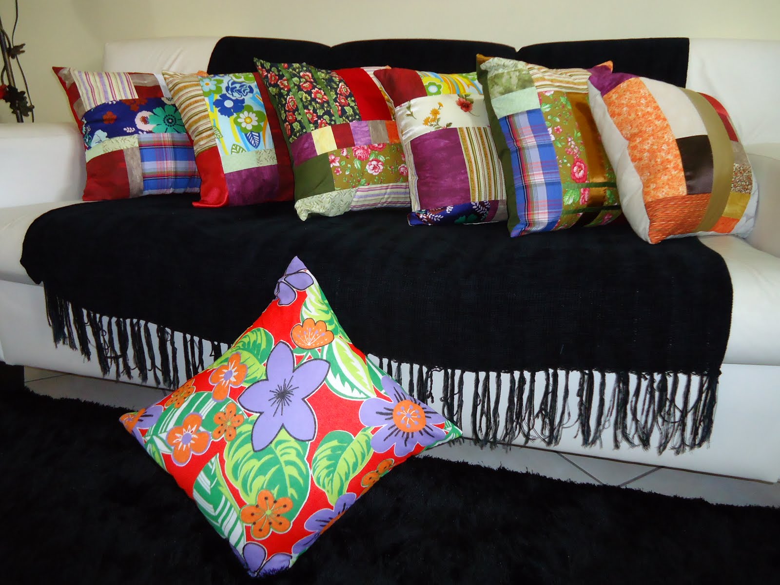 Fazendo Artes: Almofadas Coloridas