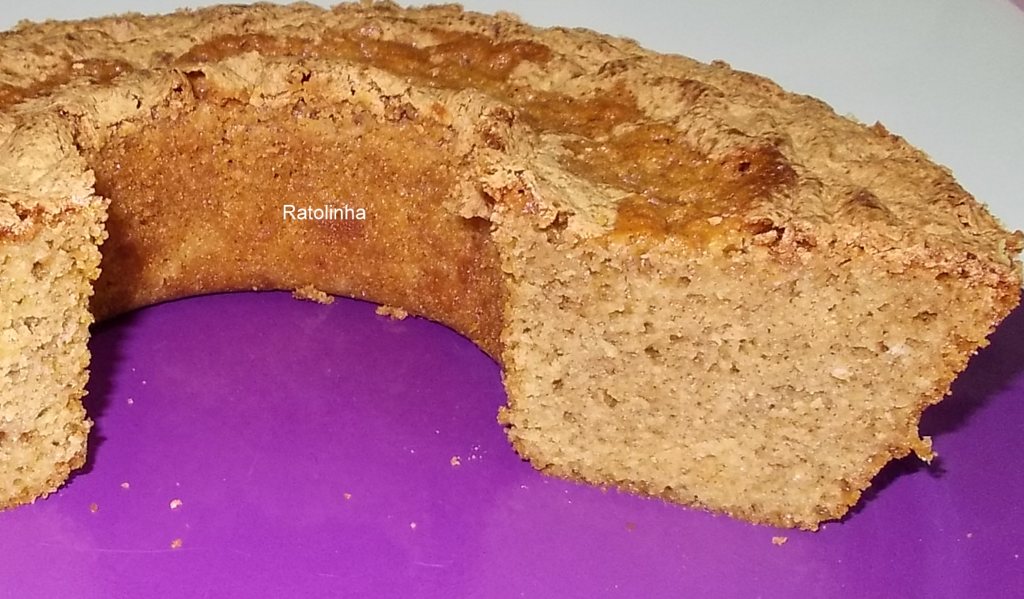 Bolo de Pão Ralado | Receita rápida e simples de fazer