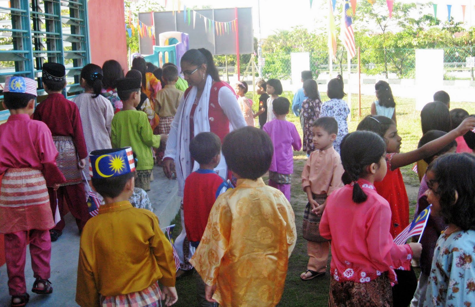 Tadika Sinaran Intelek: Merdeka Raya And Happy Malaysia Day