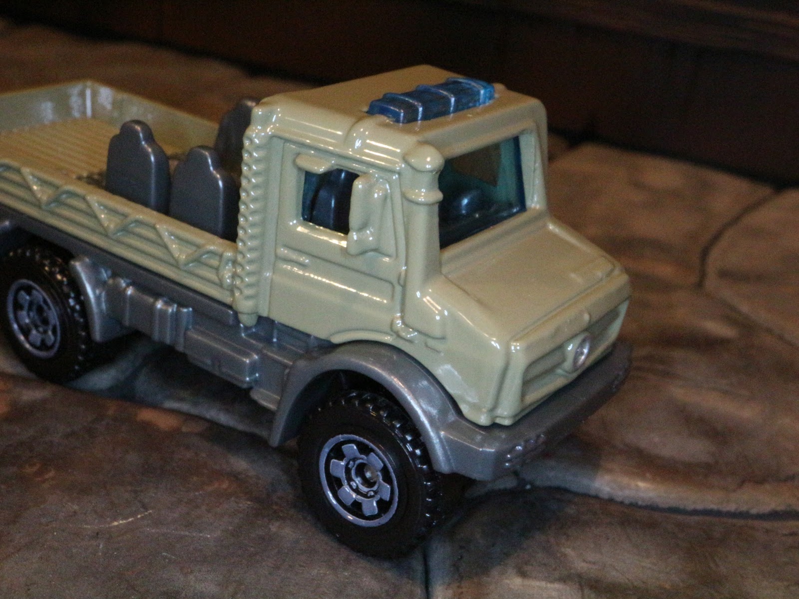 Action Figure Barbecue: Toy Review: Mercedes-Benz Unimog U 5020 from ...