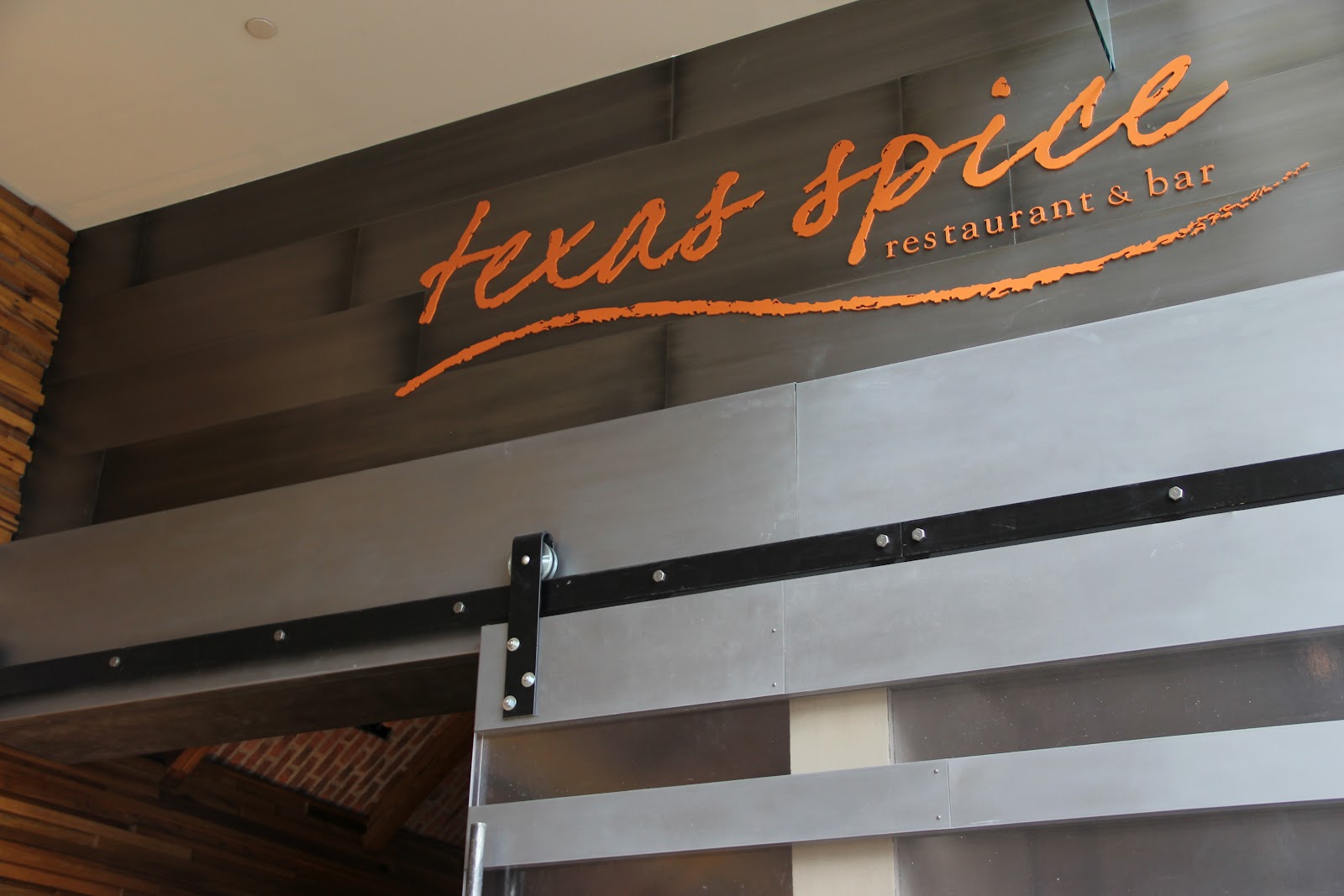 kittens and pitbulls: Omni Hotel - Texas Spice Restaurant